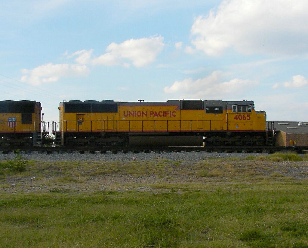 UP 4065